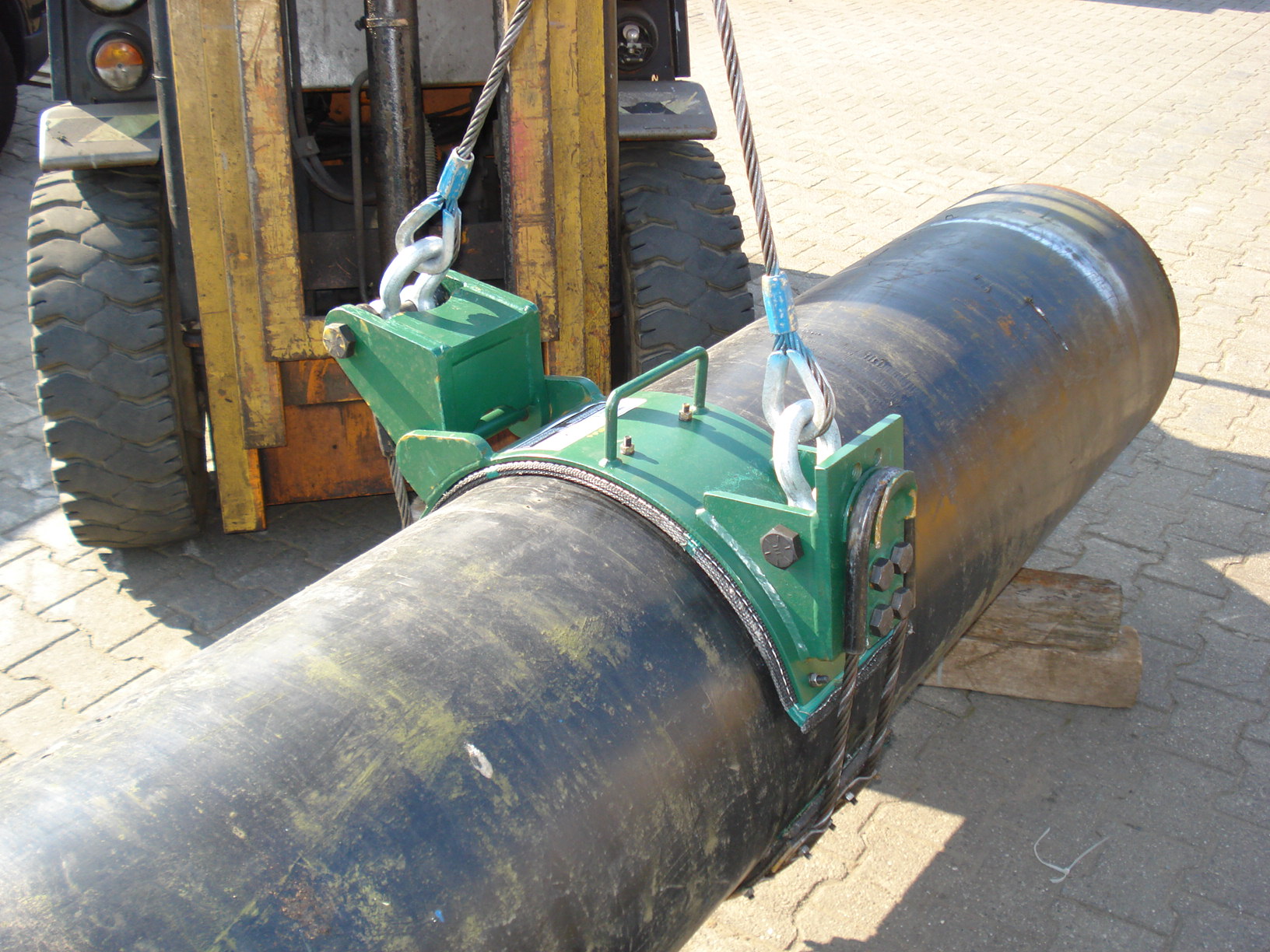 Choker-Belt für präzise Rohrbiegevorgänge - Pipeline Equipment Sales ...